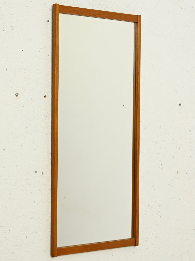 Scandinavian vintage mirror | Casafika
