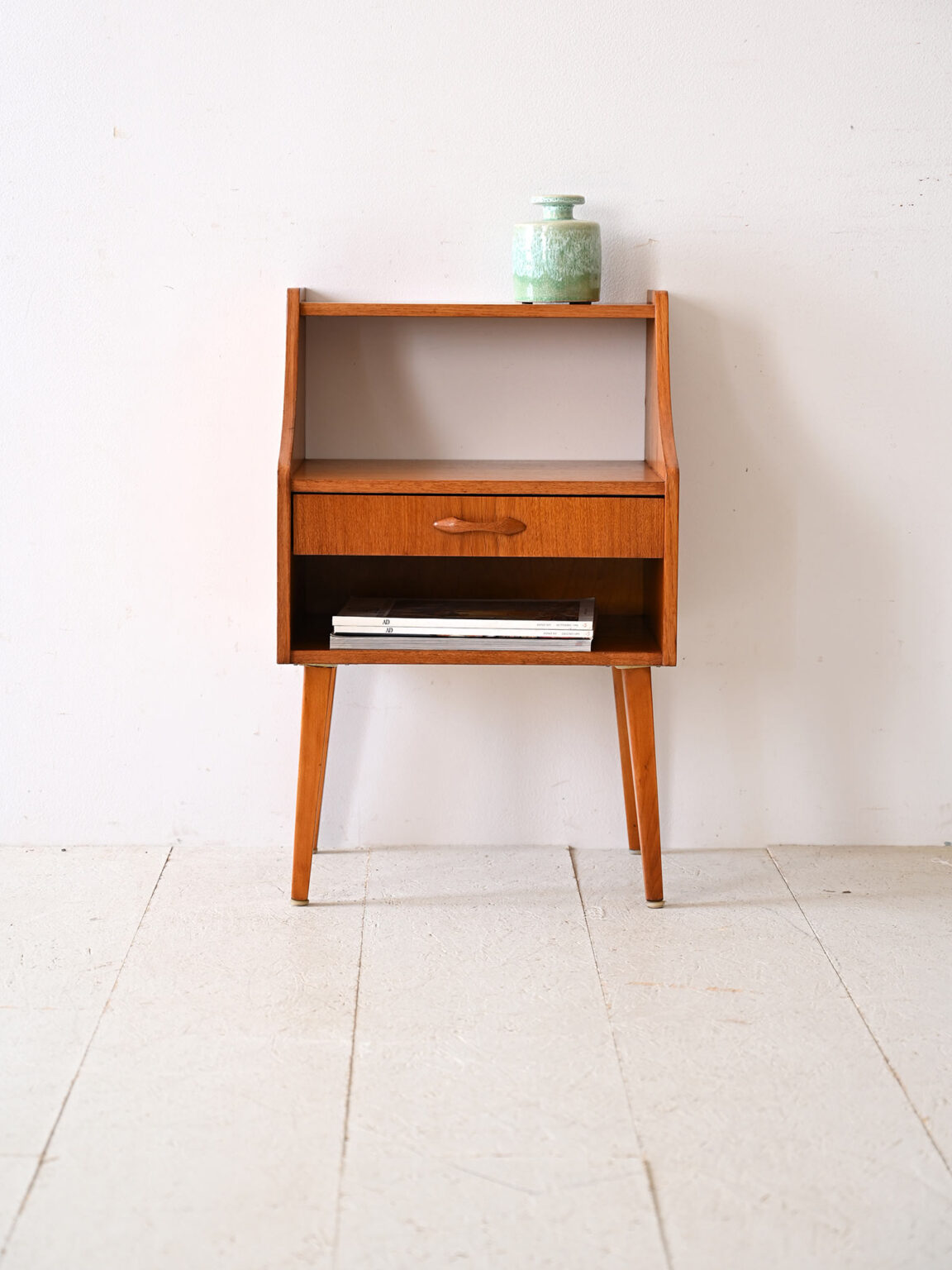 1960s double-deck nightstand | Casafika