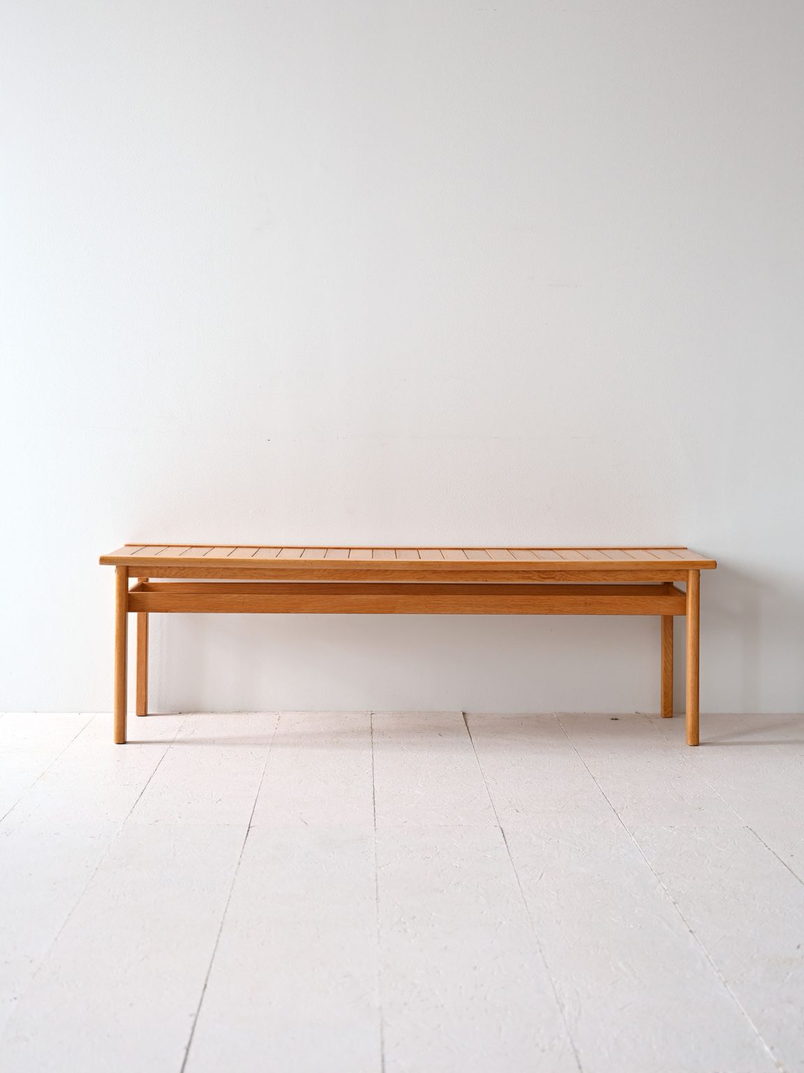 Scandinavian oak bench | Casafika