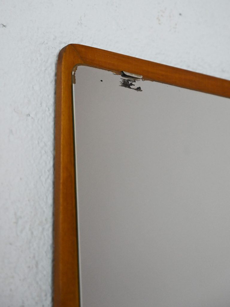 Vintage Rectangular Mirror | Casafika