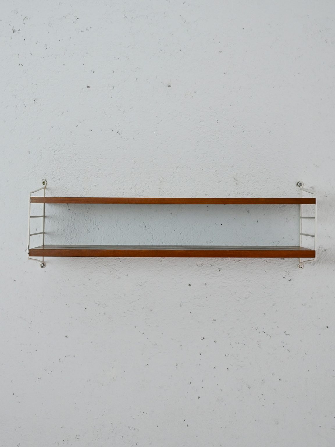 Scandinavian two-shelf shelving unit | Casafika