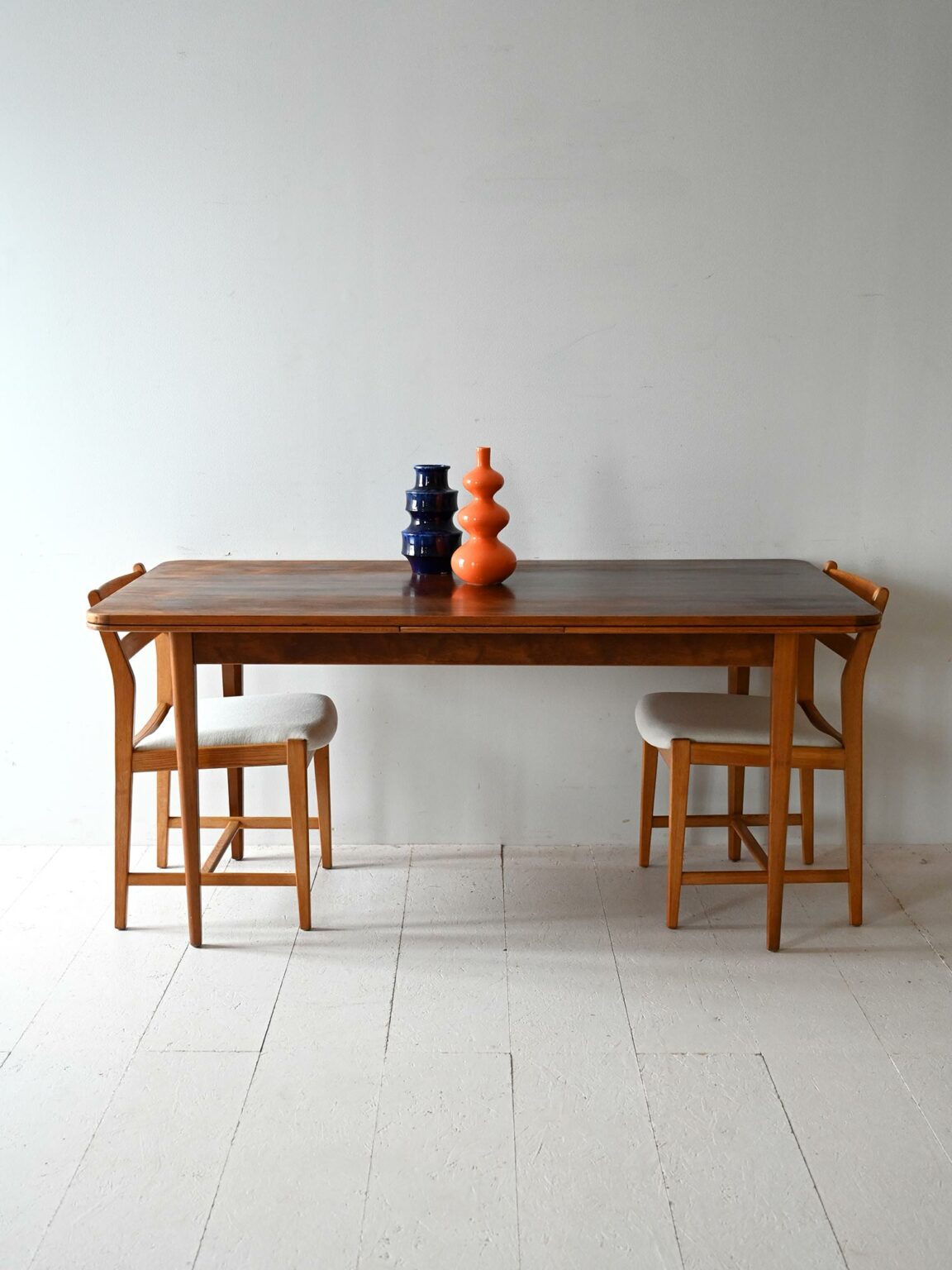Early 1900s Scandinavian extendable table | Casafika