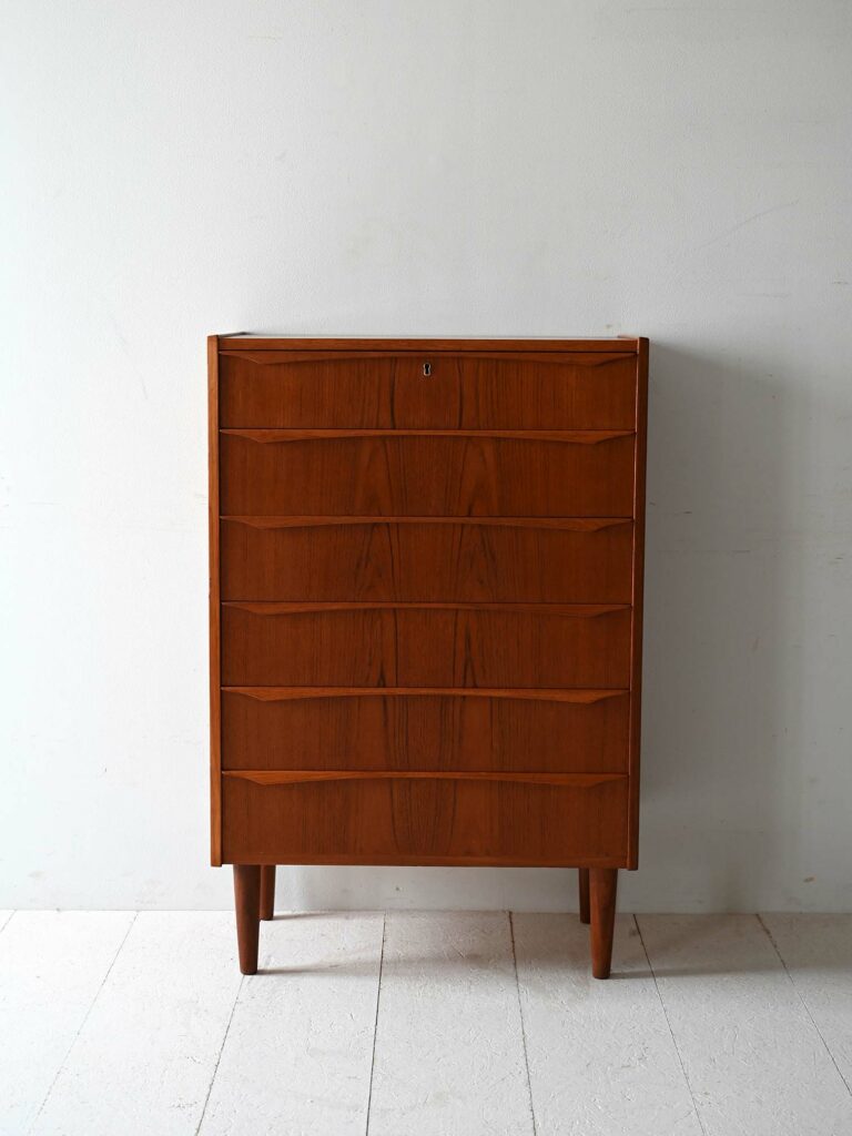 Scandinavian teak chest of drawers from the 1950s/60s | Casafika