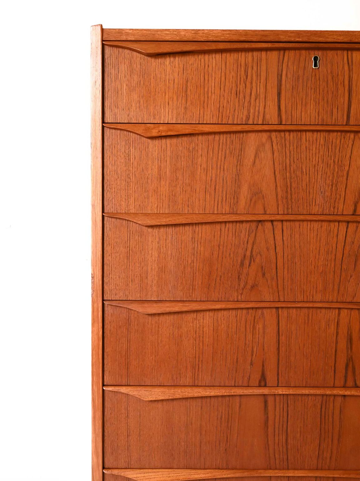 Scandinavian teak chest of drawers from the 1950s/60s | Casafika