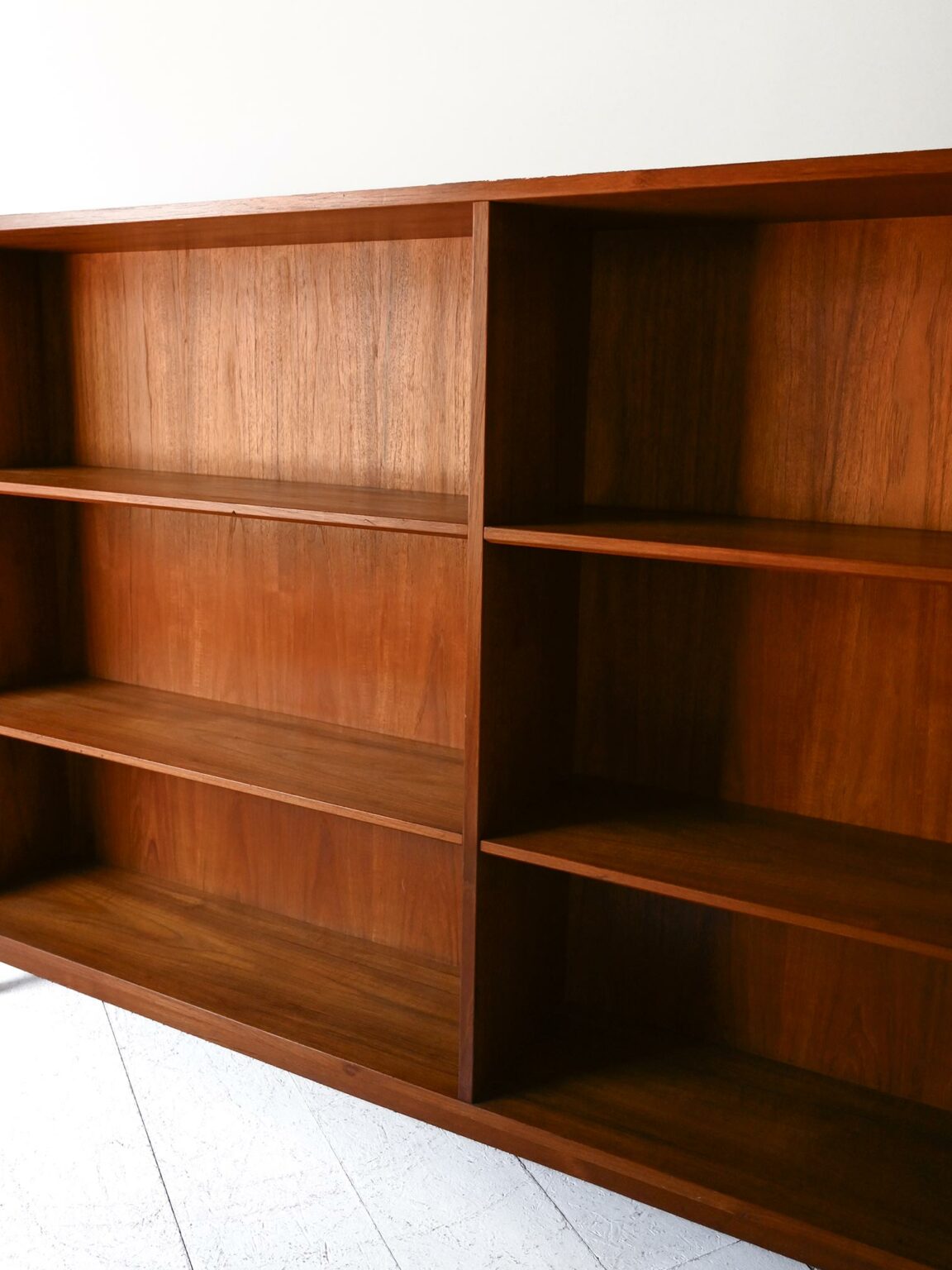 Large Scandinavian bookcase from the 1950s/60s | Casafika