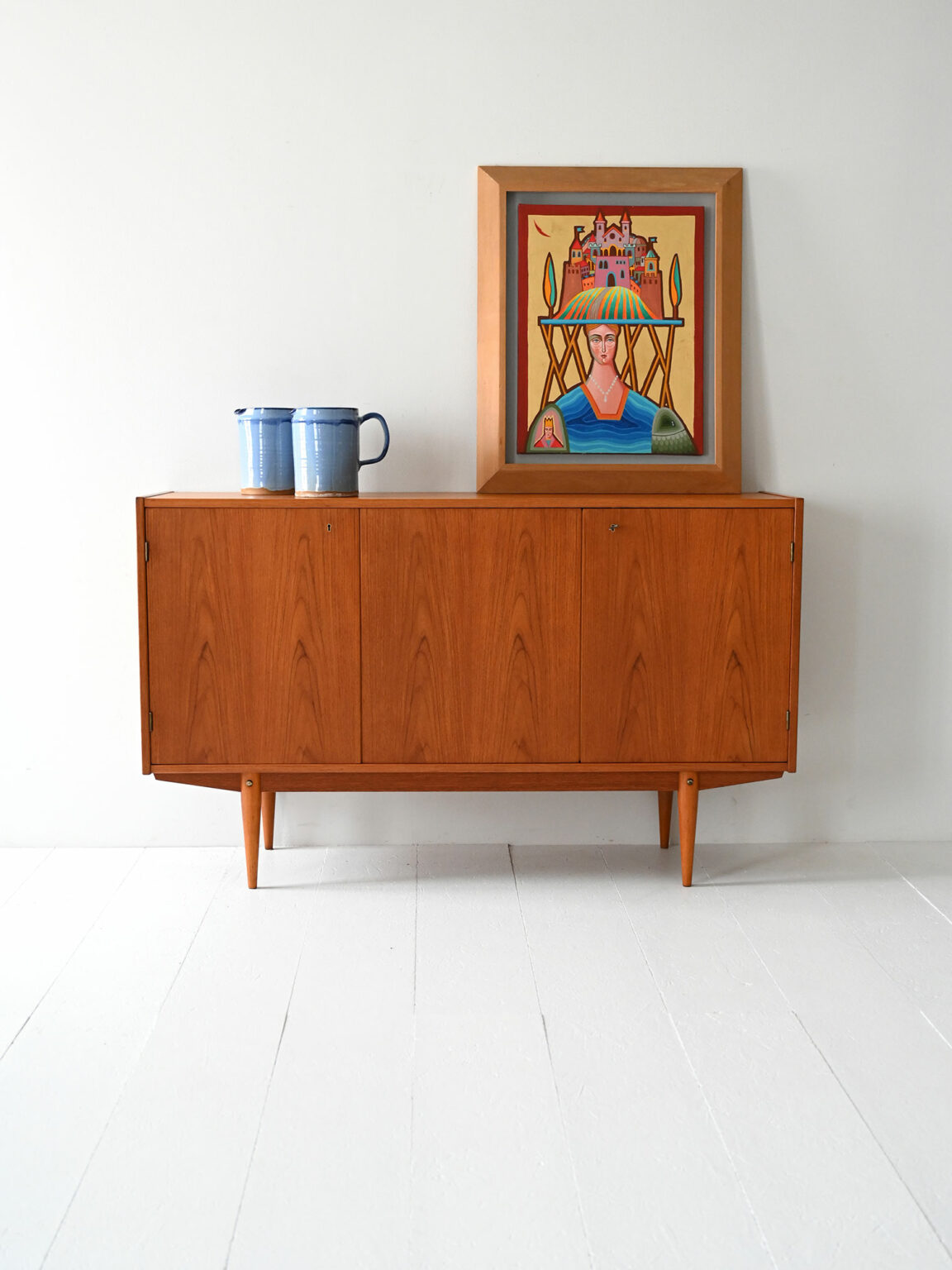 Scandinavian teak highboard with triple compartment | Casafika