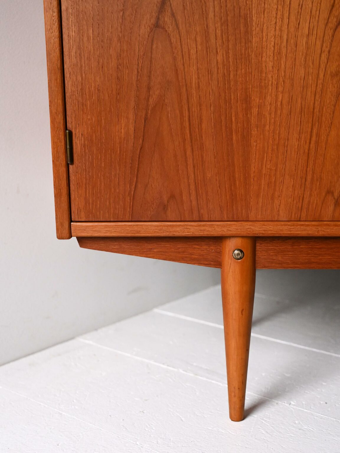 Scandinavian teak highboard with triple compartment | Casafika